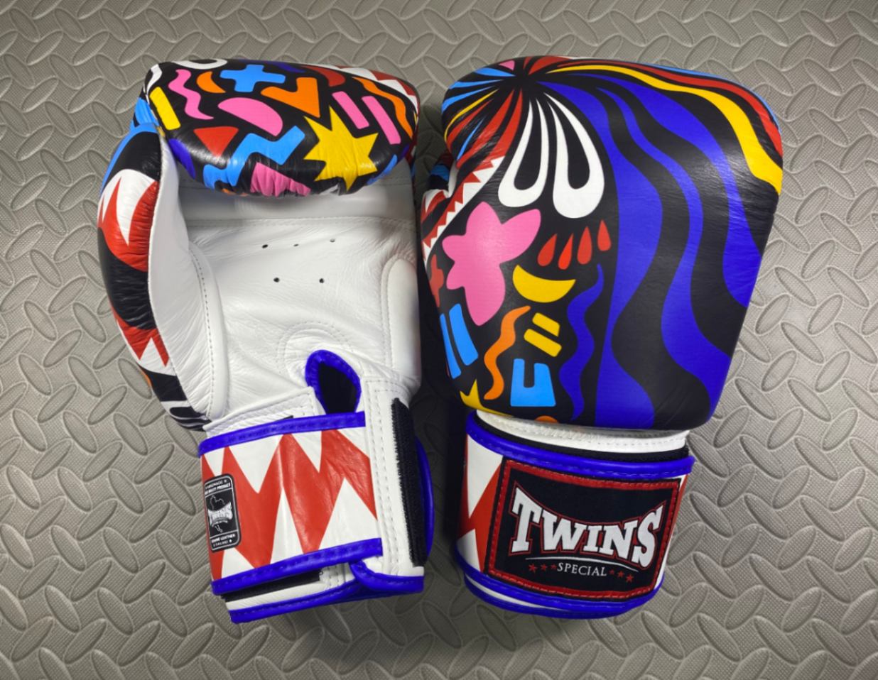 オンスグローブ（ツインズ）アブストラクト | グローブ,ツインズ【アブストラクト】 | | ムエタイショップ TEAM DEVIL666