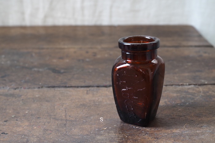 Virolax アンバー ガラスボトル｜ D+E MARKET Online