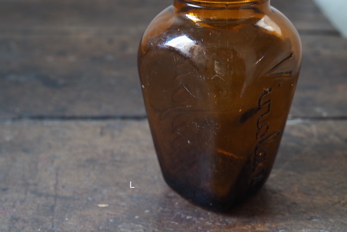 Virolax アンバー ガラスボトル｜ D+E MARKET Online