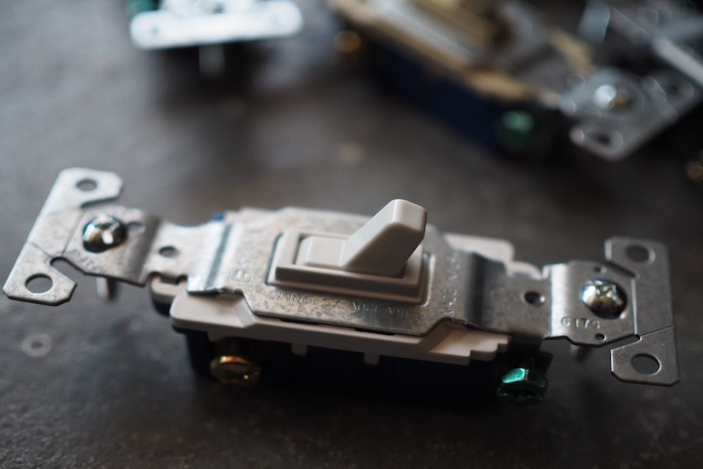 アメリカンスイッチ 3路 ホワイト ｜ D+E MARKET Online