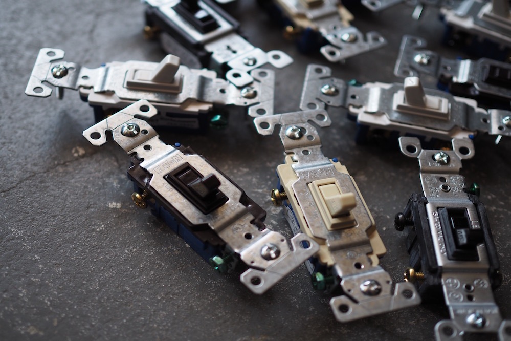 アメリカンスイッチ 3路 ホワイト ｜ D+E MARKET Online