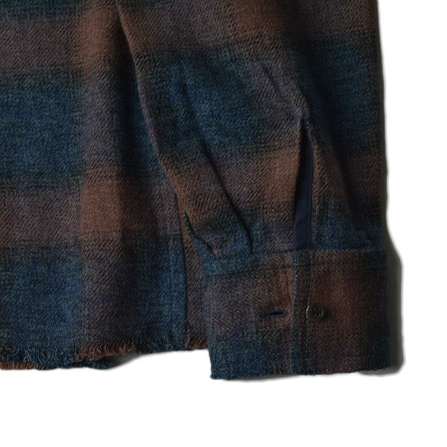 Name. / OMBRE CHECK CUT-OFF BOX SHORT SHIRT｜アーストライブ