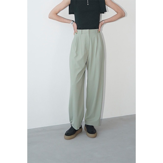 CLANE / クラネ BASIC TUCK PANTS｜アーストライブ