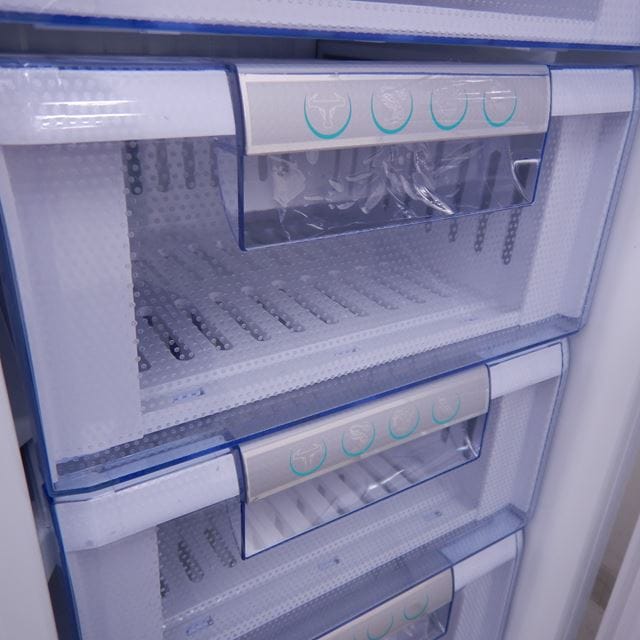 エレクトロラックス 冷凍庫 中古 EFM1200WA-RJP 123L 引き出しタイプ | 冷凍ストッカー | 新品・中古厨房機器通販サイト ORIMAX.JP