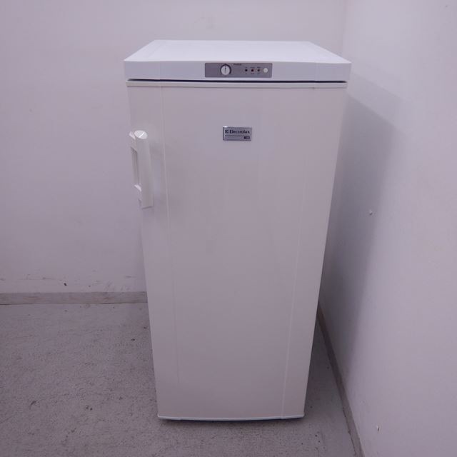 エレクトロラックス 冷凍庫 中古 EFM1200WA-RJP 123L 引き出しタイプ | 冷凍ストッカー | 新品・中古厨房機器通販サイト ORIMAX.JP