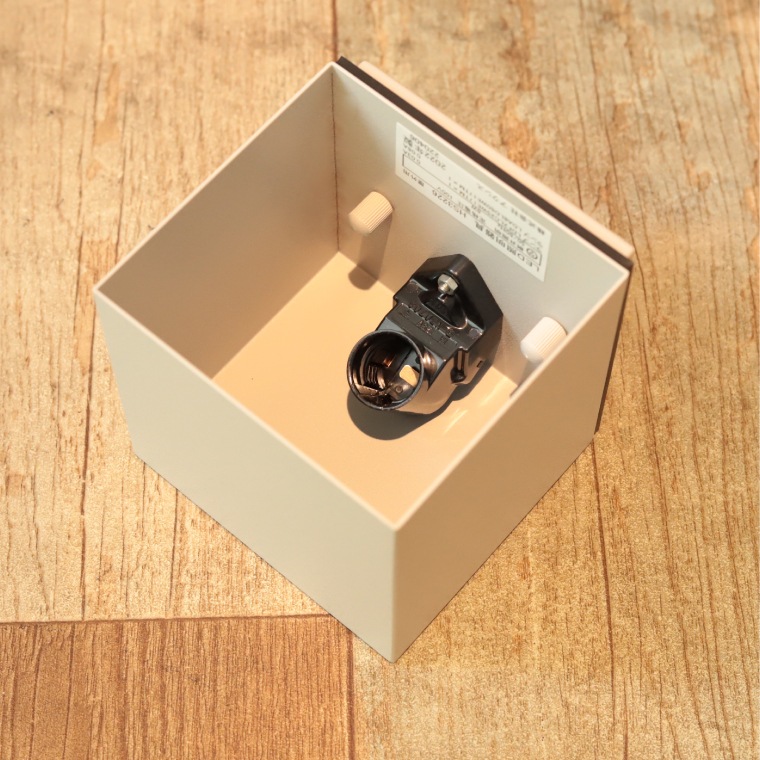 ★E17 koti キューブエントランスライト | 照明器具,ソケット,ブラケットライト | エジソンバルブLED公式ショップ