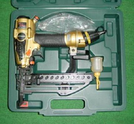 HiKOKI N5004HMF エアダスタ付高圧4mm幅フロア用タッカ 50mm用 新品 ハイコ－キ 日立工機 | HITACHI | プロショップ e-道具館 本店 (かね一機工）