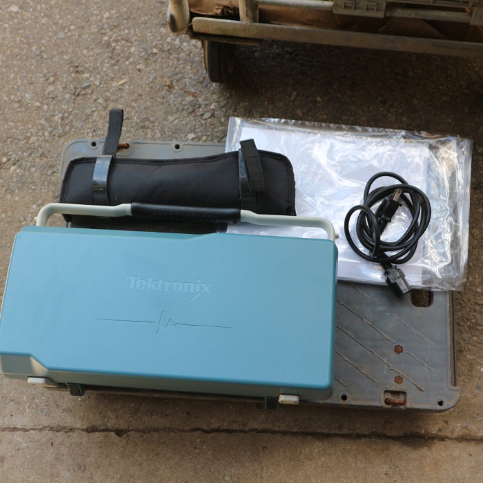 【中古】 MSO3034 ミックスドシグナルオシロスコープ Tektronix テクトロニクス 千葉☆送料無料 | 探知機・検査・測量 ...