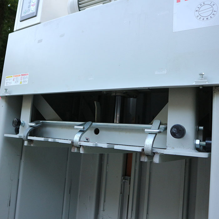 【中古】圧縮梱包機 HSM VL 75 HSM 2006年 プレス【動産王】千葉☆送料無料 | 包装・梱包機械 | 動産王 | 中古 ...