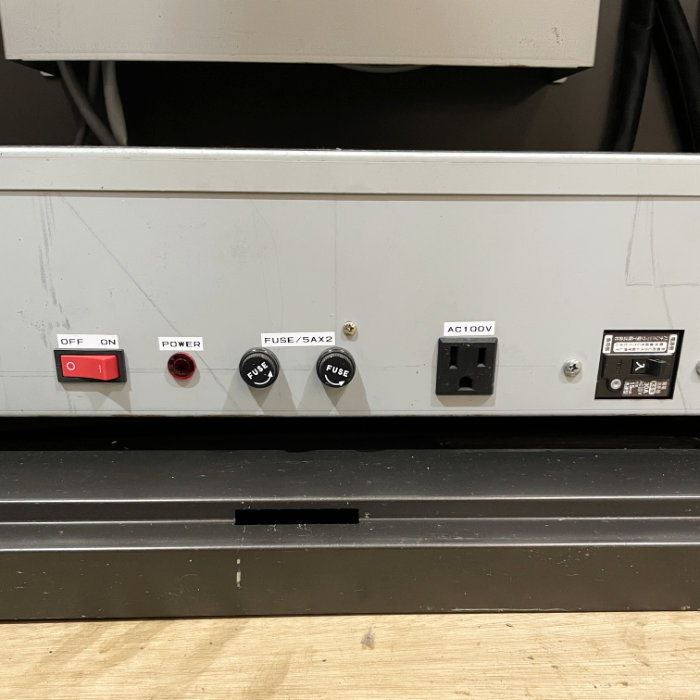 中古｜貴重品保管ボックス 46扉 FB-46BM-T アルファロッカーシステム 2010年 指静脈認証 貴重品ロッカー 業務用 タッチパネル｜動産王｜千葉｜送料無料 | オフィス機器 | 動産 ...