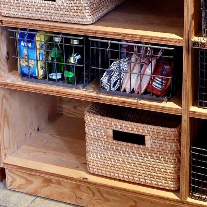 ワイヤーバスケット （15L） COLLEND コレンド 幅286×奥行391×高さ197mm 耐荷重1台あたり10kg 1台単位 完成品 積み重ね可能 ハンドル付 屋内用 ランドリーボックス ...