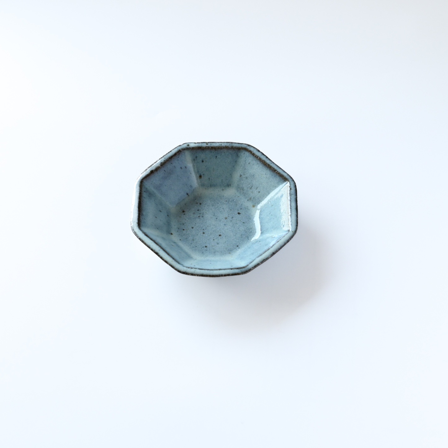 工房つちみ / 八角鉢小 無地 blue | 作り手,工房つちみ | 和食器通販 eyl utsuwa(エイル ウツワ)