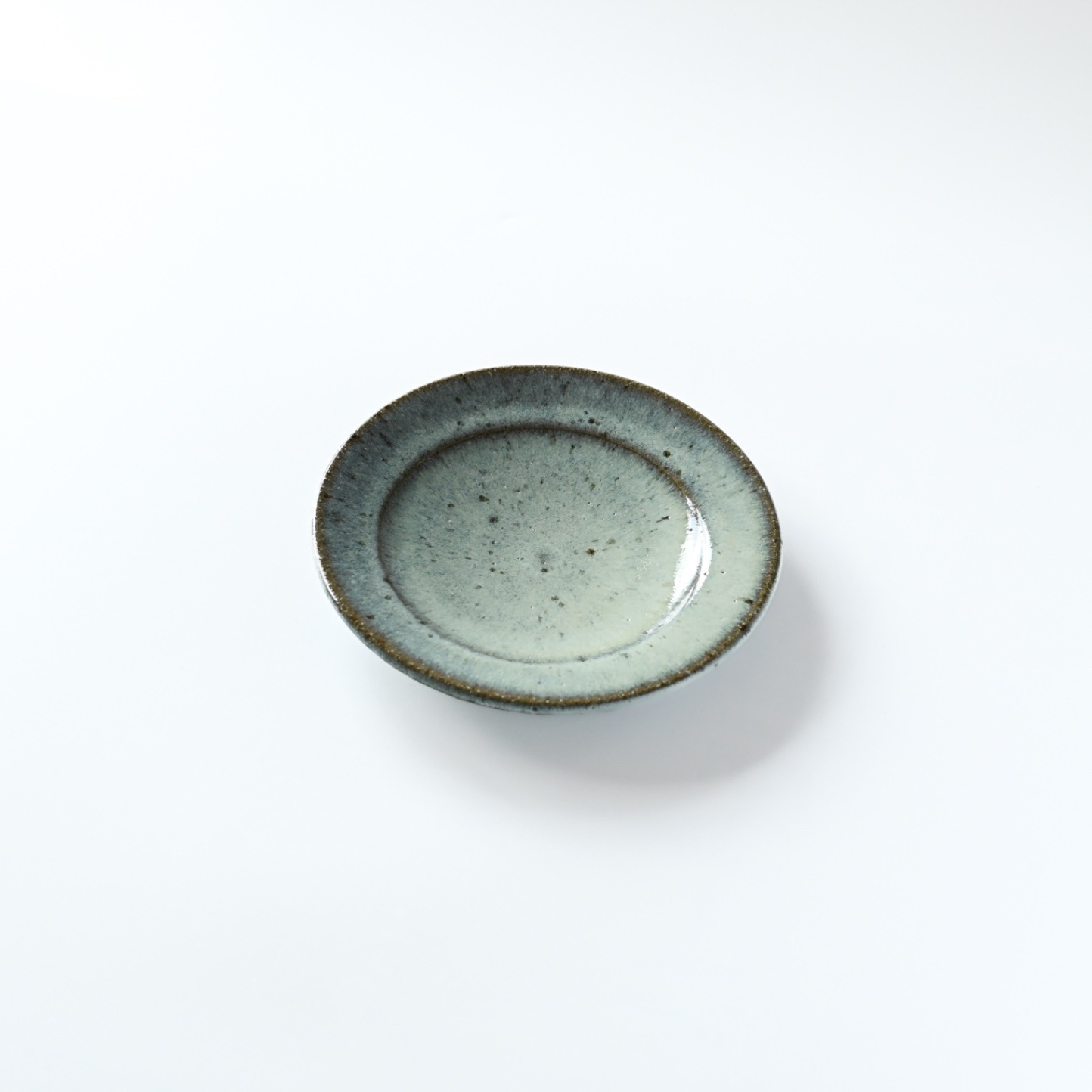 工房つちみ / 5寸リム平皿 無地 green | 作り手,工房つちみ | 和食器通販 eyl utsuwa(エイル ウツワ)