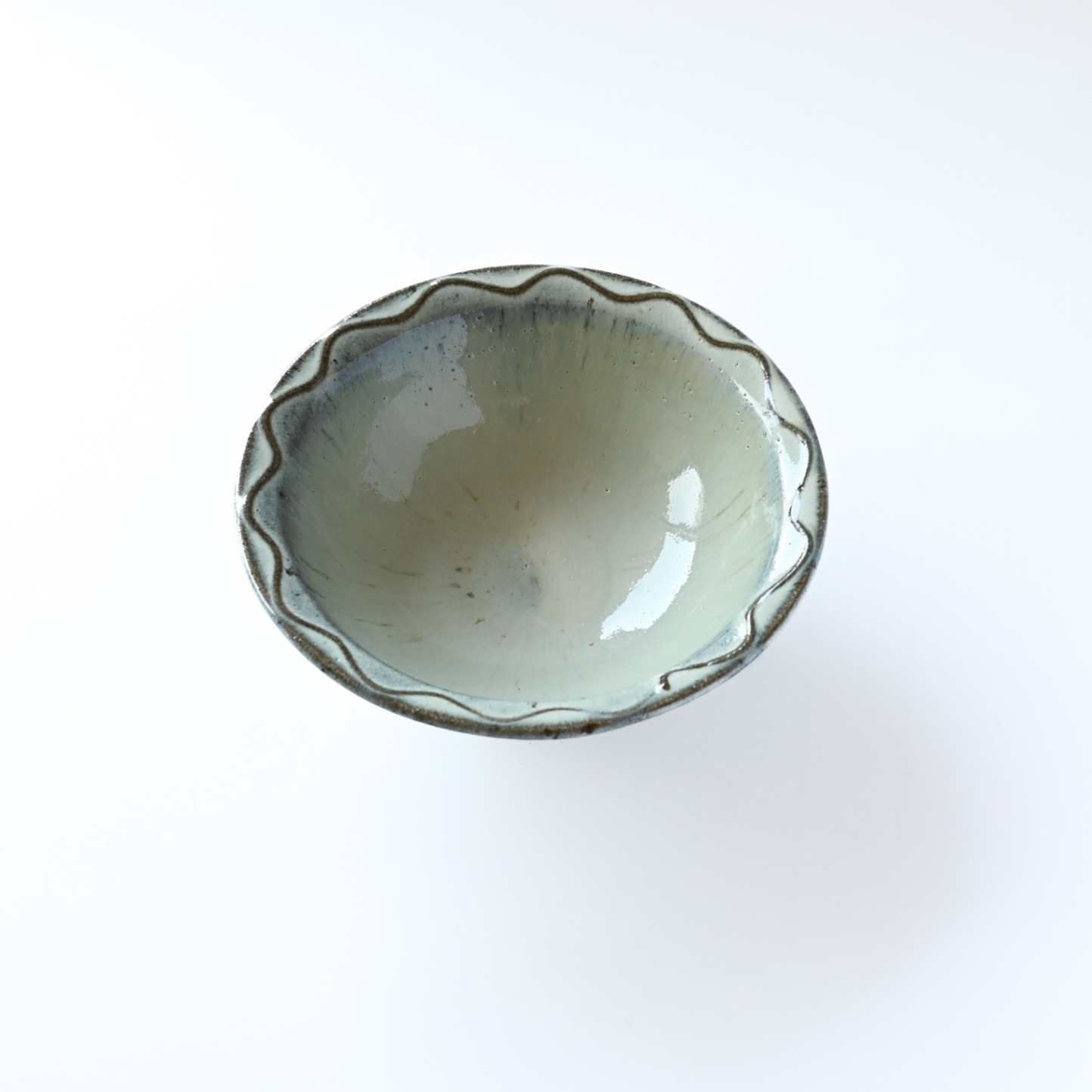 工房つちみ / 7寸リム鉢 波 green | 作り手,工房つちみ | 和食器通販 eyl utsuwa(エイル ウツワ)