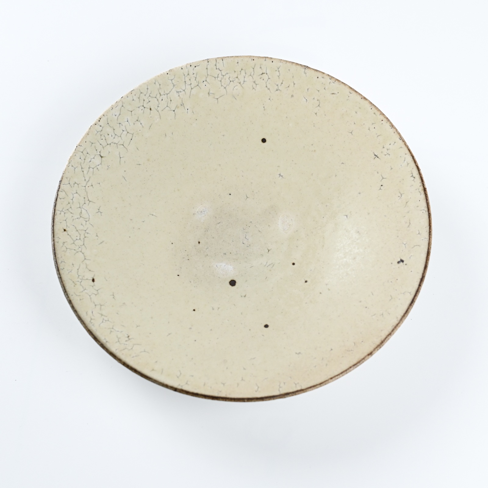 下村淳 / 5.5寸皿 粉引 ルチル釉 | 作り手,下村淳 | 和食器通販 eyl utsuwa(エイル ウツワ)