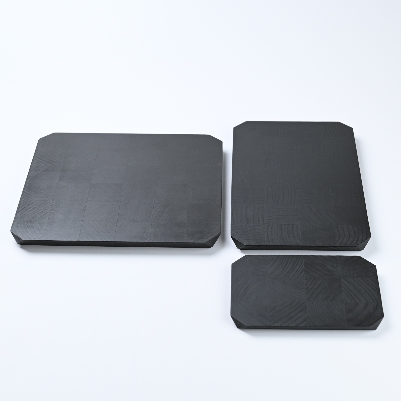 森下綾 / 平皿 6×6 黒色 | 作り手,森下綾 | 和食器通販 eyl utsuwa(エイル ウツワ)