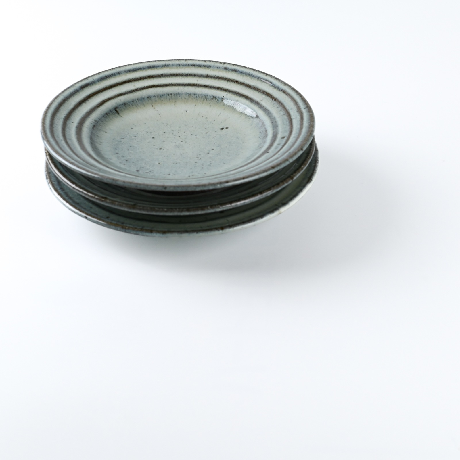 工房つちみ / 7寸リム皿 線 green | 作り手,工房つちみ | 和食器通販 eyl utsuwa(エイル ウツワ)