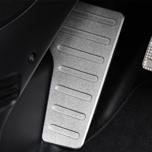 core OBJ フットレスト エクステンションカバー シルバー FIAT 500/ABARTH 500 595 695｜ラテン車の雑貨とパーツ通販 FLATOUT