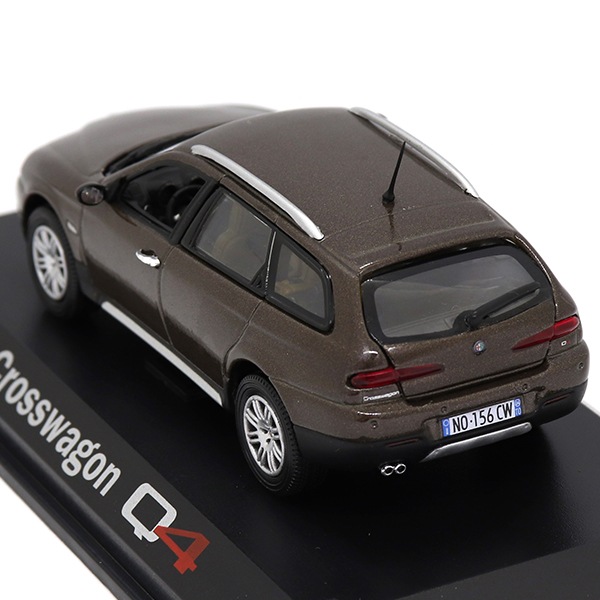 Alfa Crosswagon Q4 1/43スケール ミニカー NOREV｜ラテン車の雑貨とパーツ通販 FLATOUT