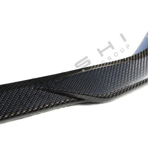 KOSHI 4C カーボンフロントリップスポイラー｜ラテン車の雑貨とパーツ通販 FLATOUT