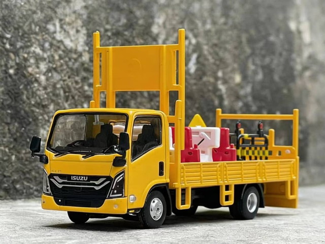 予約 DBGT Model 1/64 いすゞ エルフ トラック Isuzu ELF Engineering Roadblock Vehicle ...