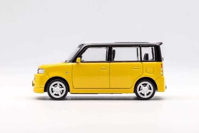 予約 LL-015-62 DCT 1/64 トヨタ Toyota bB Yellow, Boost Gear ミニカー通販