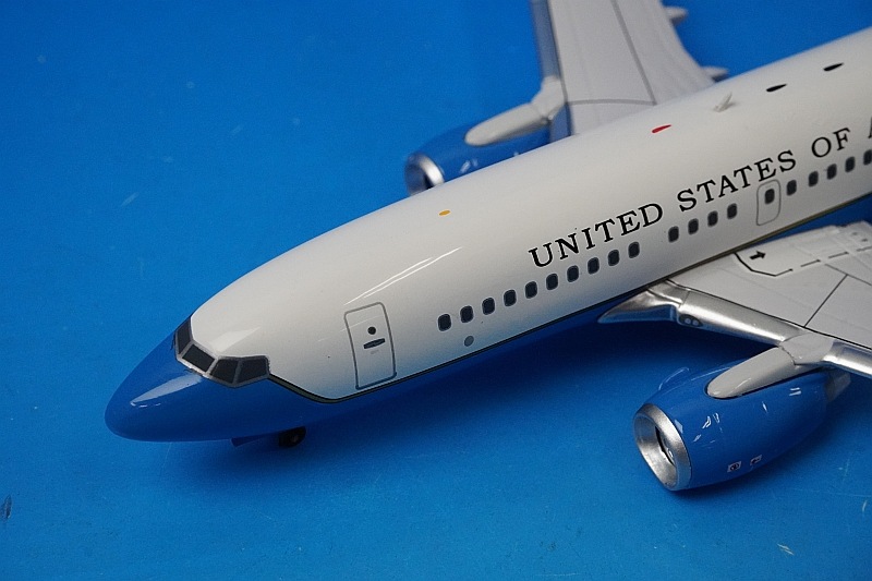 1/200 B737-700（C-40B） UNITED STATES OF AMERICA アメリカ空軍 要人輸送機 ＃50730 ...