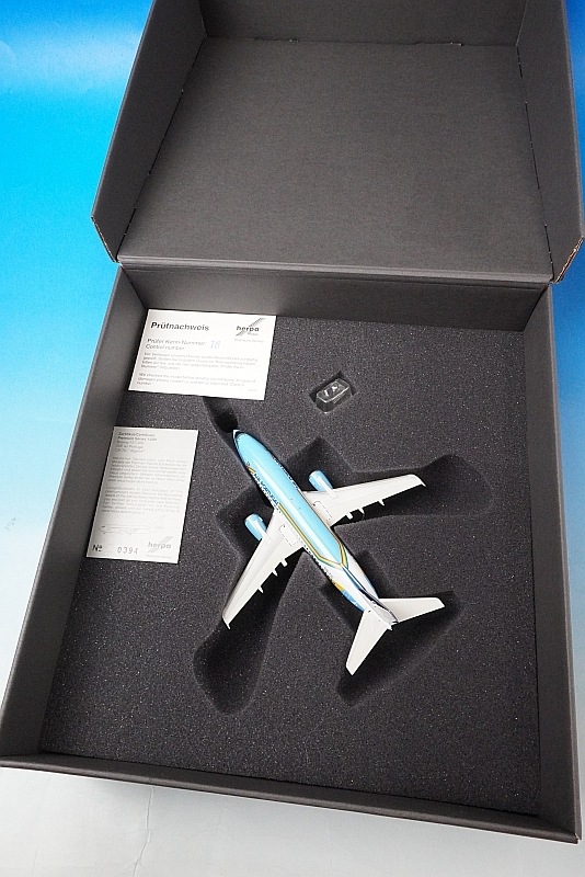 1/200 B737-300 TAP ポルトガル Algarve CS-TIC ヘルパプレミアム/中古｜｜飛行機模型 通販専門 エルロン