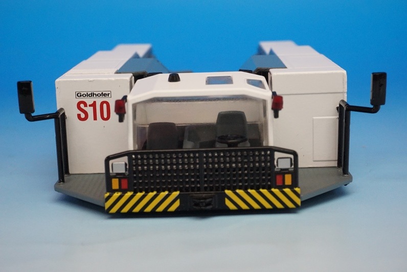 1/200 Flugzeugschlepper Goldhofer AST-1 Lufthansa LEOS [5513/02] Conrad ...