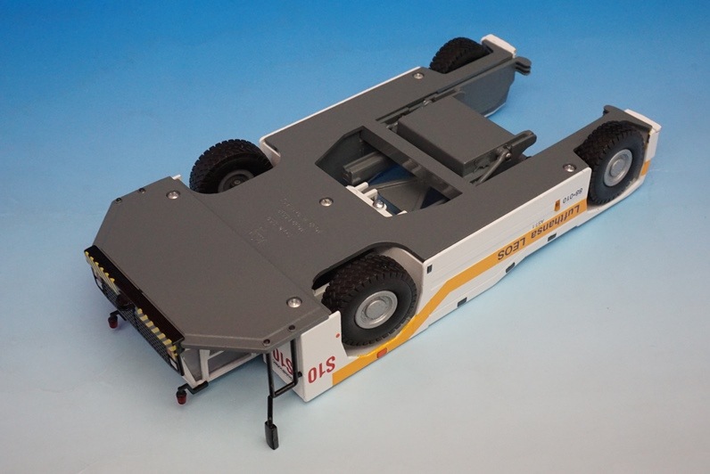 1/200 Flugzeugschlepper Goldhofer AST-1 Lufthansa LEOS [5513/02] Conrad ...