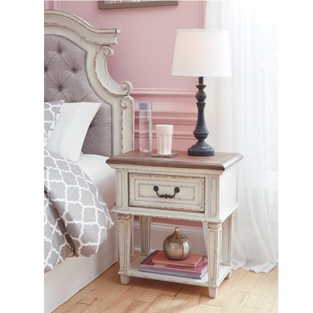 【ASHLEYオフィシャルショップ】Realyn Night Stand [size:W61 D41 H69cm] B743-91 ...