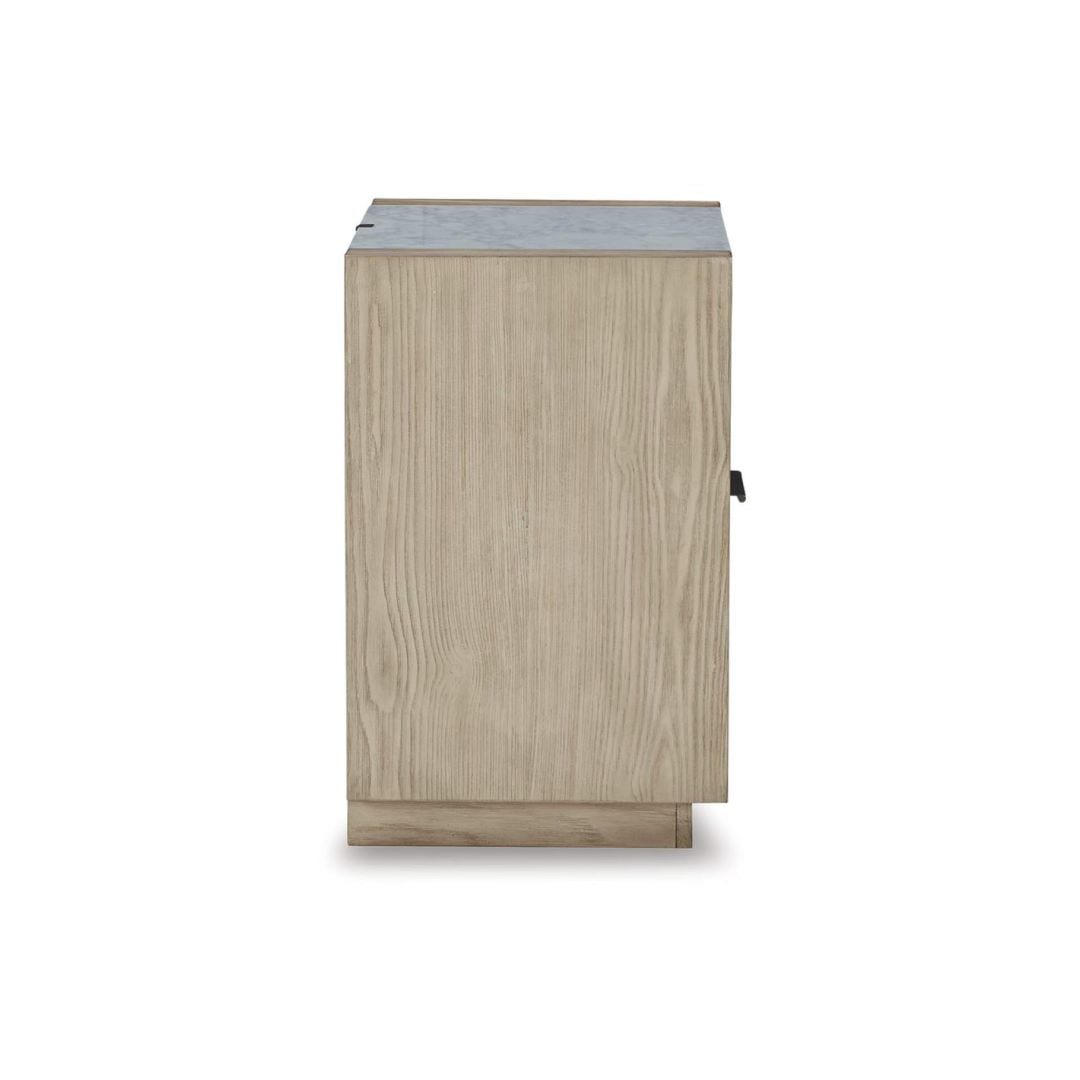 【ASHLEYオフィシャルショップ】Hennington Nightstand [size:W70 D43 H68cm] B756-91 ...