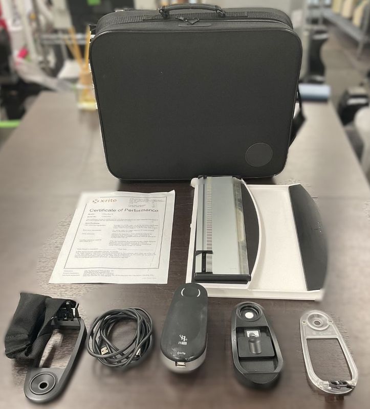 X-rite i1 Pro Rev E エックスライト 分光測色計 ケース付き 動作未確認 ジャンク