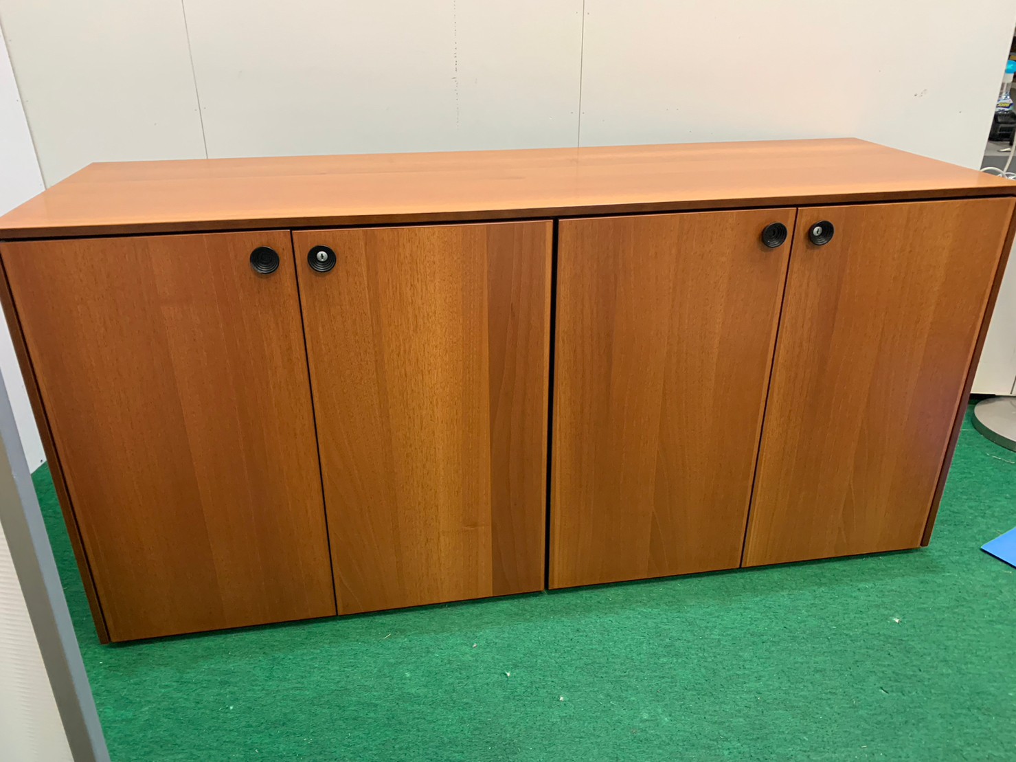 PLUS製 サイドボード D8-UB75 BK W1645×D520×H780