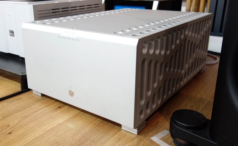 2150 MONO POWER AMPLIFIER / Boulder