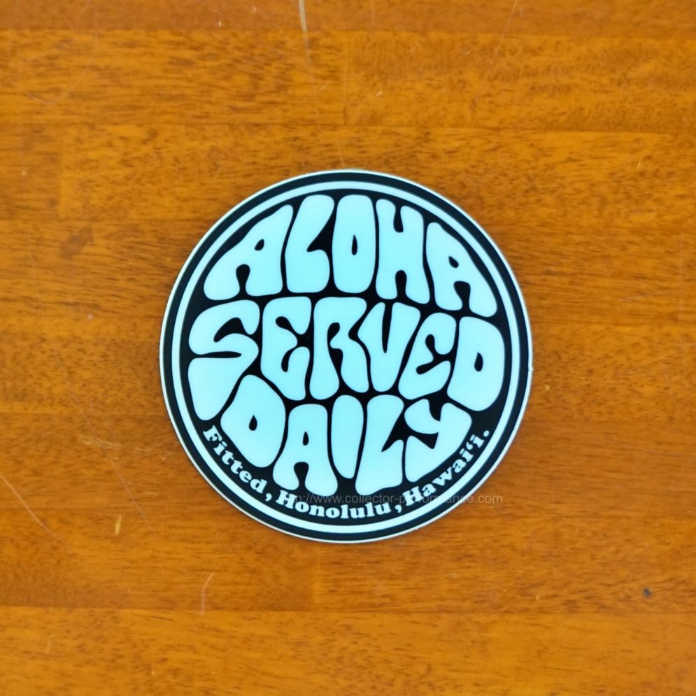 ハワイ Fitted Aloha Served Daily サークル ステッカー | US & Hawaii GOODS,FITTED ...