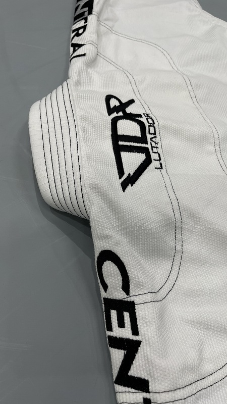 central×GRIT×LUTADOR JIU-JITSU GI 2212 SPECIAL MODEL WH ブラジリアン柔術 柔術衣 | 競技別商品,ブラジリアン柔術 | GRIT ...