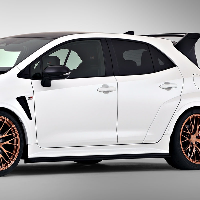 [MC後] GRカローラ GR TOYOTA Gazoo Racing × GROW Design サイドディフューザー | GR カローラ | GROW公式オンラインショップ