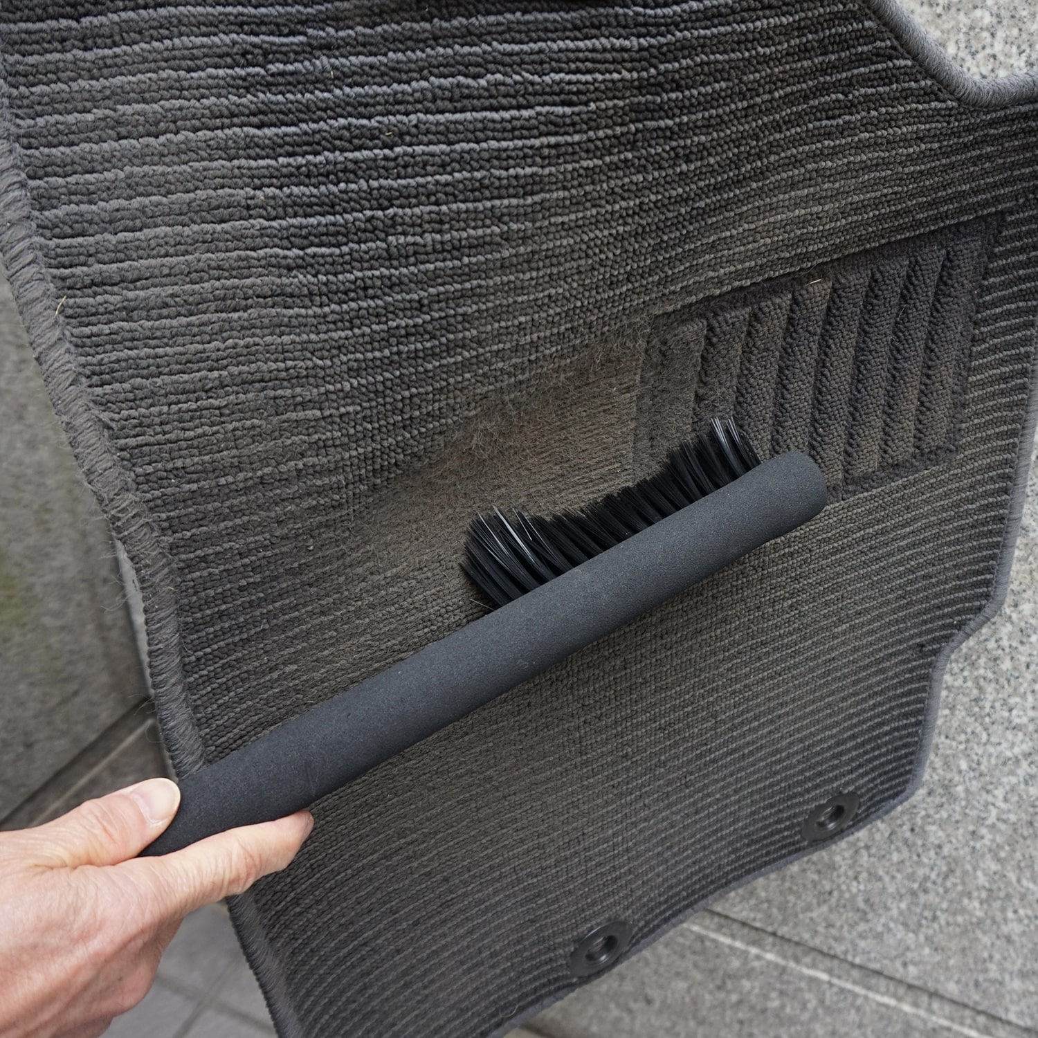 B&Yフロアマット用ブラシ CW-011