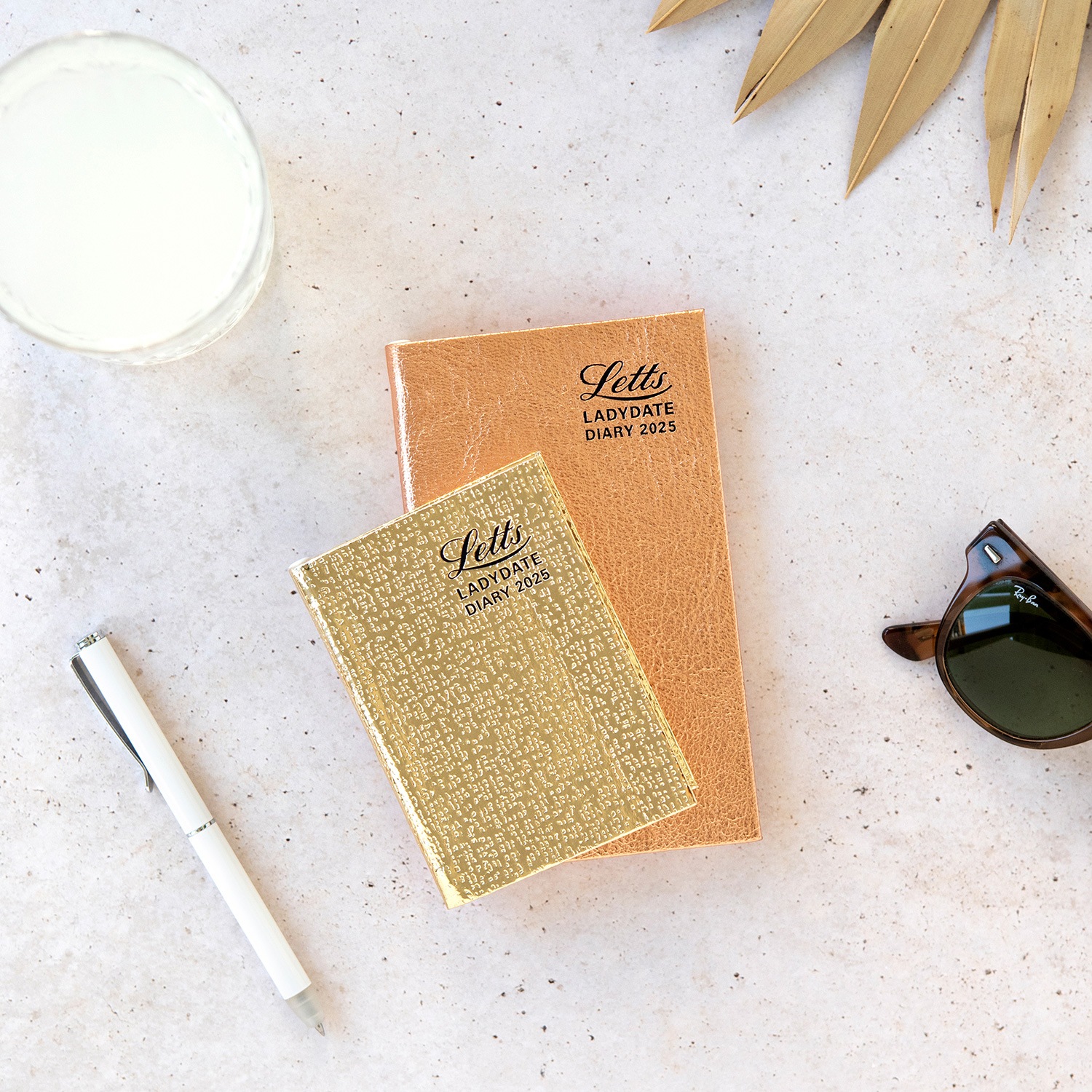 2025 Letts Diary Ladydate LadyS 見開き4日 シルバー ミニポケット | レッツ[表示別] 見開き4日 ...