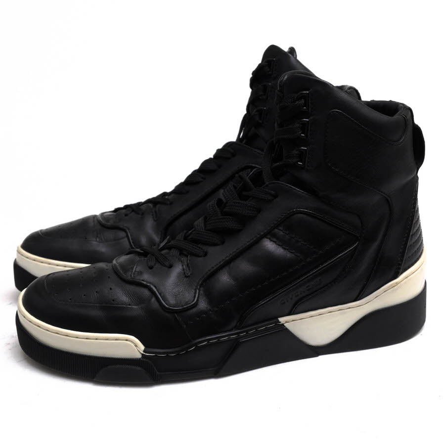 GIVENCHY Tyson stars leather high-top trainers タイソン / ジバンシー Riccardo ...