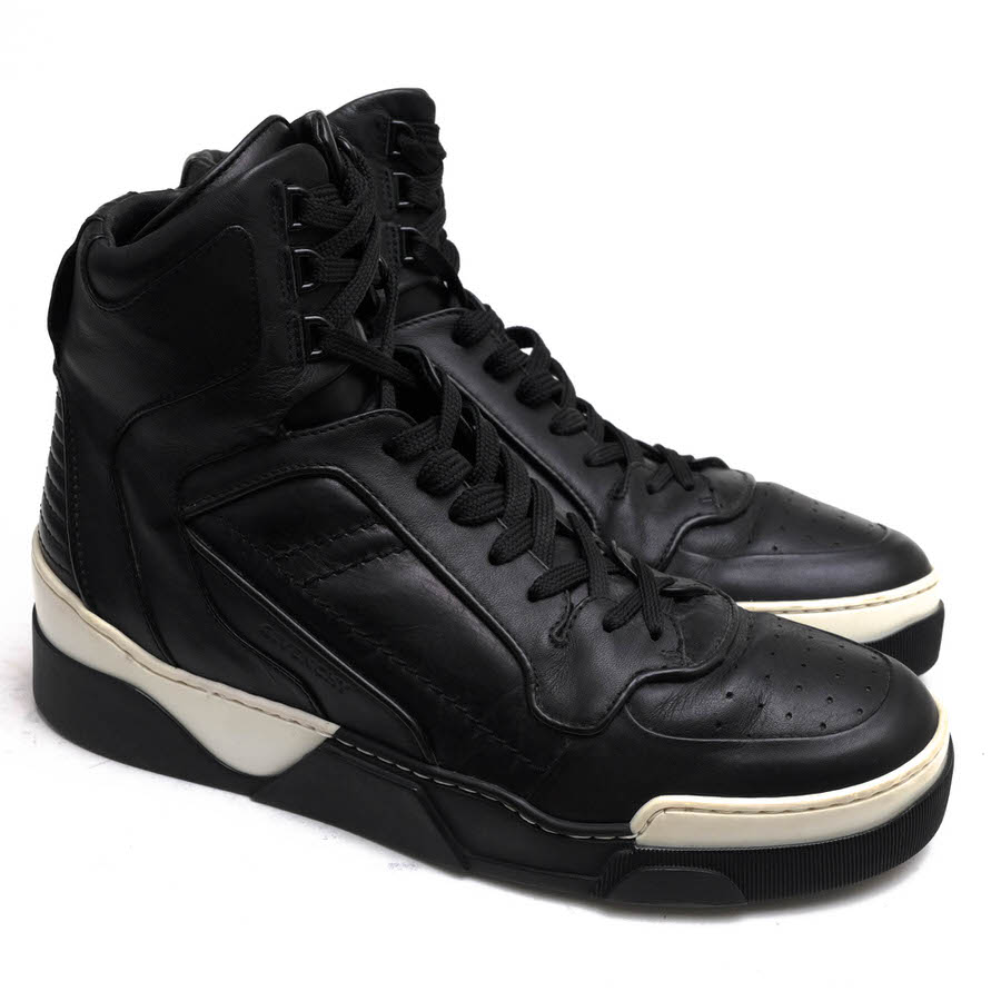 GIVENCHY Tyson stars leather high-top trainers タイソン / ジバンシー Riccardo ...