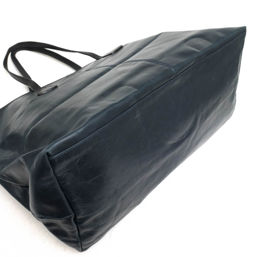 TUSTING Bythorn Tote バイソン / タスティング シューレザー 仔牛革 カーフ 肩掛け ワンショルダーバッグ グリーン 緑 ...