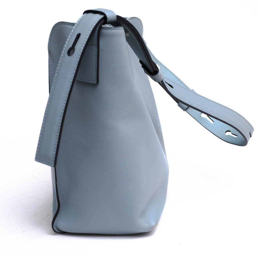 Epoi 40909-80 BEPO 02 ゼロニ / エポイ ワンショルダー イタリアンカーフ 牛革 ブルー 青 ショルダーバッグ ...