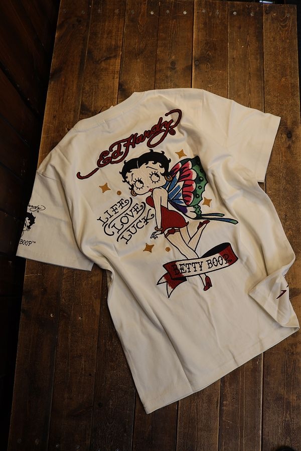 BETTY BOOP×ED HARDY BED-2504 天竺Tee ベティ×エドハーディー 刺繍Tシャツ オフホワイト | ED HARDY ...