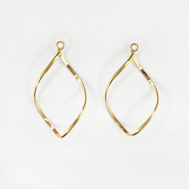 GPP-1257 SV925製パーツ オーバル ツイスト ゴールド 32.0×18.5mm太さ1.2mm 1ヶ - 卸シルバーチェーン ...