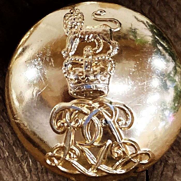 105955 英国 ボタン BUTTONS LIMITED BIRMINGHAM CROWN LION 10個セット 真鍮製紋章 ...