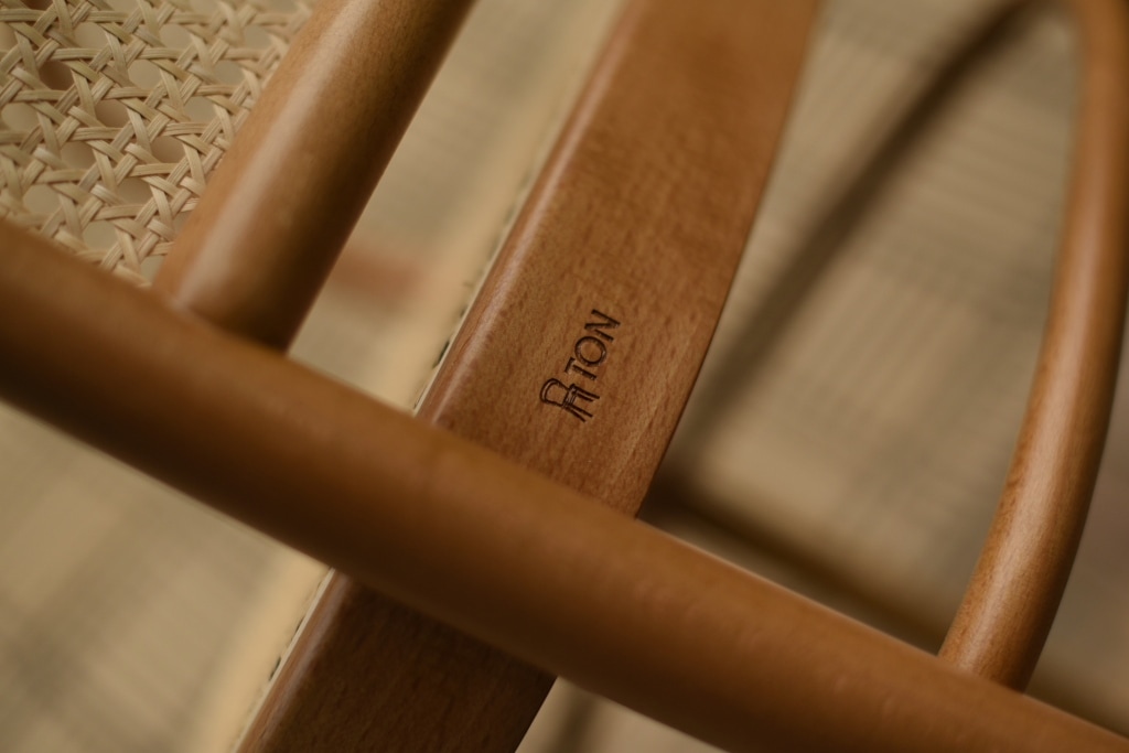 TON ARM CHAIR No.811 325811 | TON | | INNOCENT ONLINE SHOP