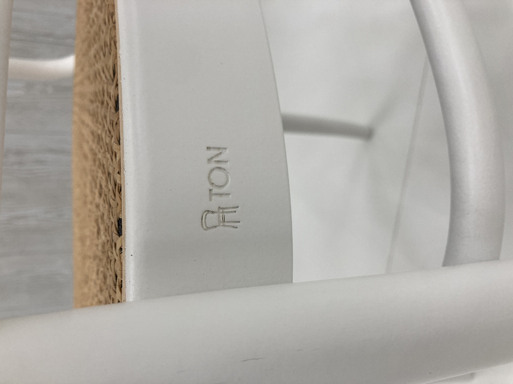 TON ARM CHAIR No.811 325811 | TON | | INNOCENT ONLINE SHOP