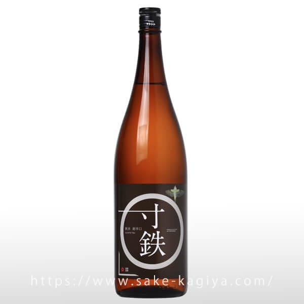 宮寒梅 純米超辛口 寸鉄 SUNTETSU 1.8L | 宮寒梅｜寒梅酒造（宮城県） | -酒やの鍵本